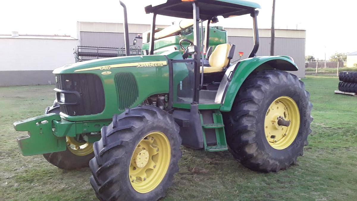 Vendo Tractor John Deere 6415 Buen Estado General - Agroads