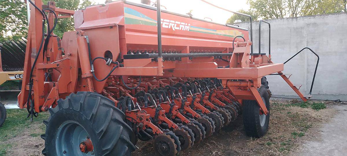 Fercam Auto Trailer de 29 Lineas a 17.5 cm - Año: 2015 - Agroads