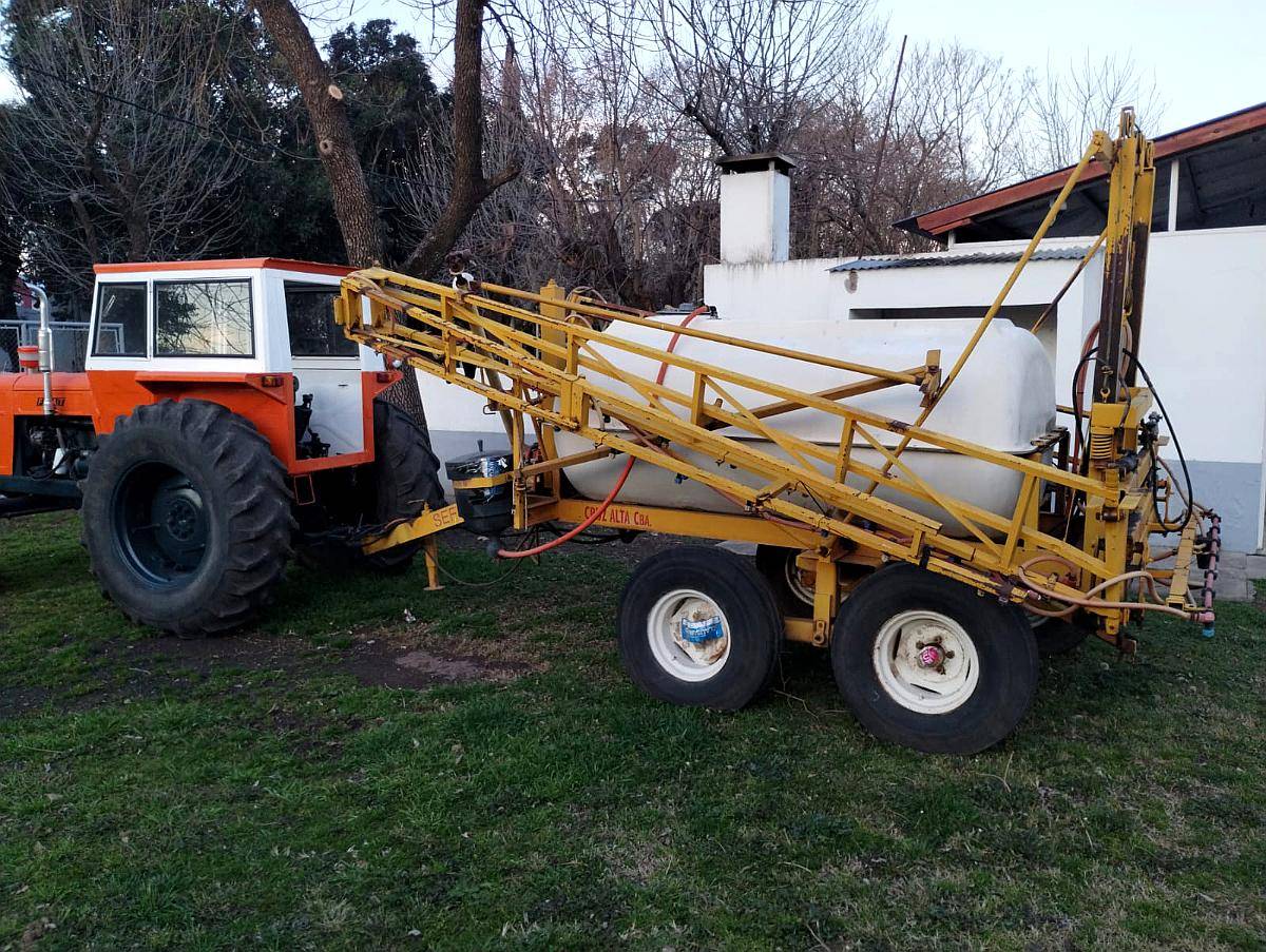 Pulverizador Sefo 3000 Lts - Año: 1998 - u$s 4.000 - Agroads