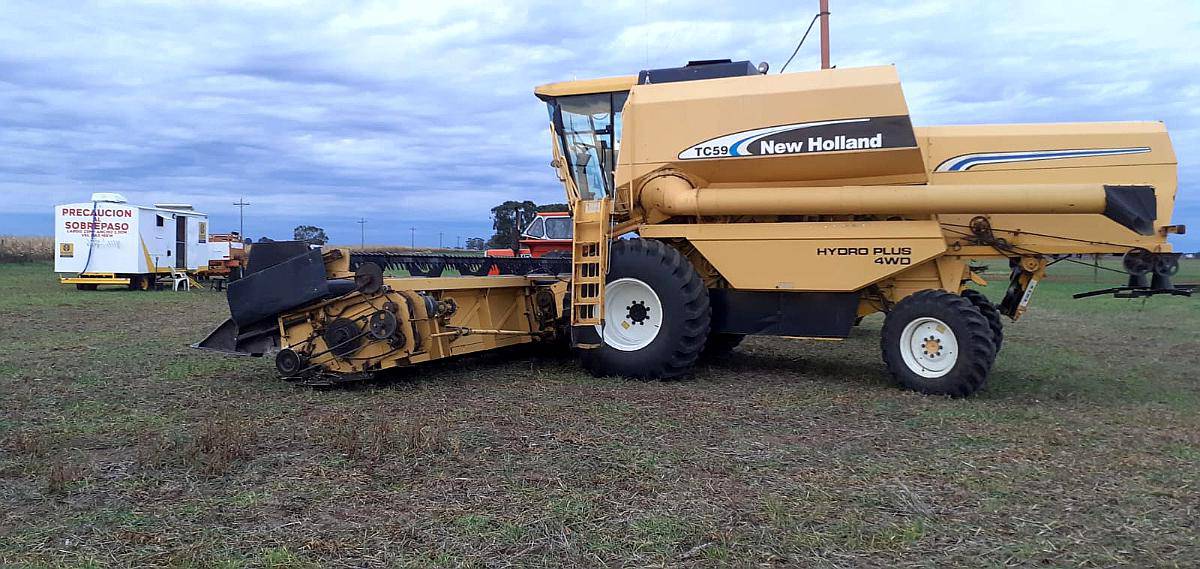 New Holand TC59 Doble Tracción - Año: 2003 - u$s 73.600 - Agroads