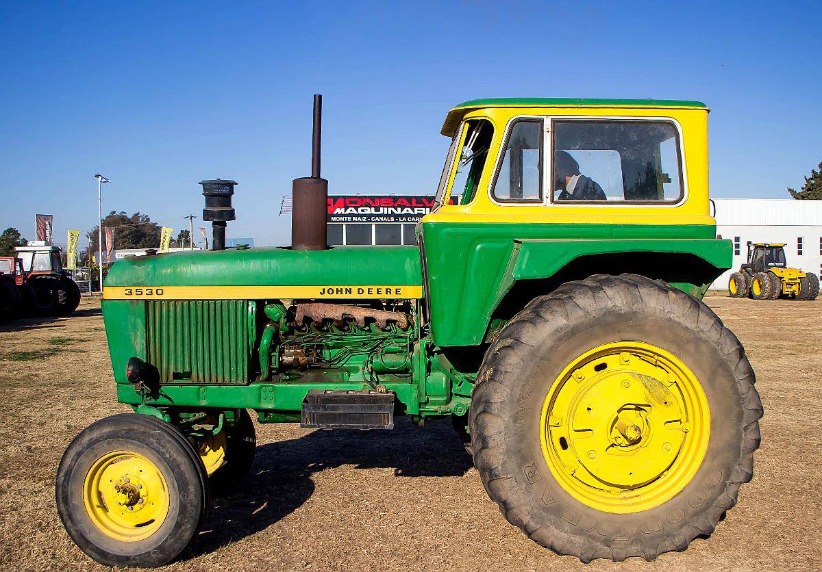 Tractor John Deere 3530 - Año: 1978 - Agroads