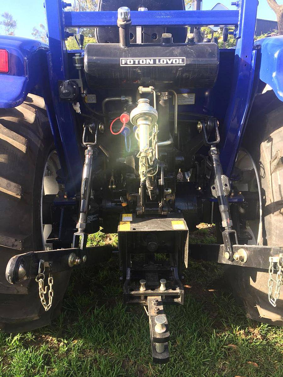 Tractor 4X4 50hp Lovol TB504 Tres Puntos Mecanico - Agroads