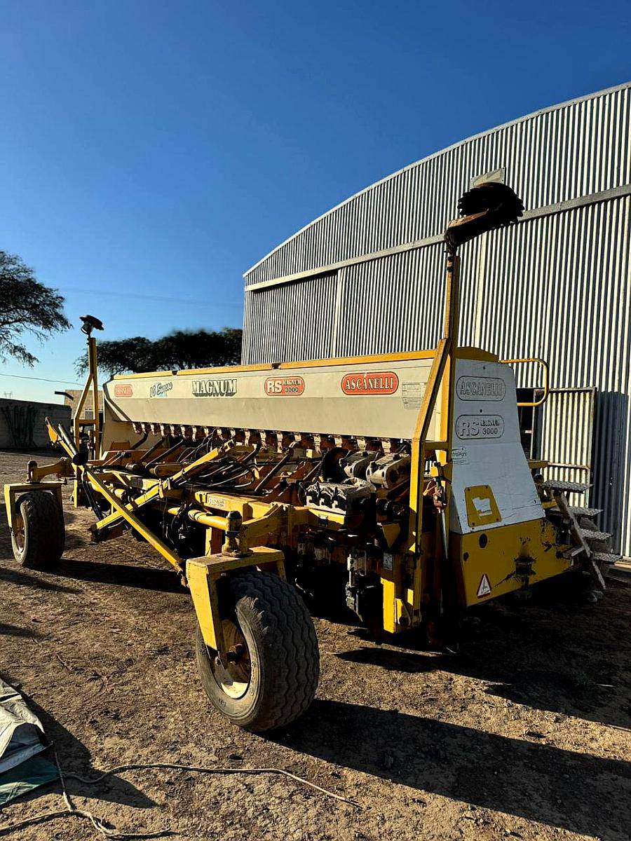 Sembradora Ascanelli Usada RS 3000 10 a 52 (19 a 26) - Agroads