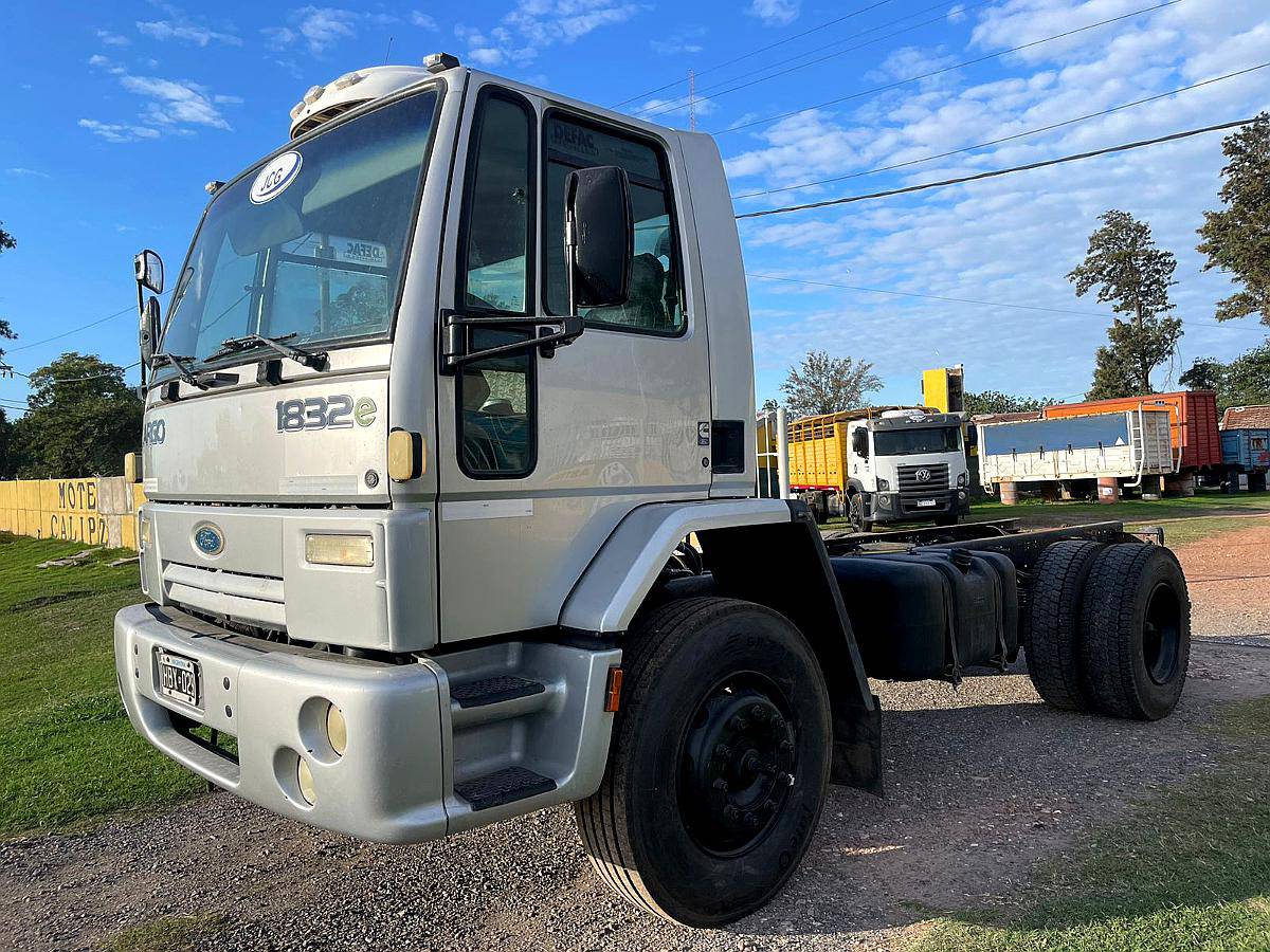 Ford Cargo 1832e 2008 - Año: 2008 - $ 39.000.000 - Agroads