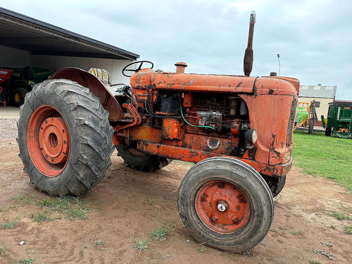 Tractor Fiat 780 . - Agroads