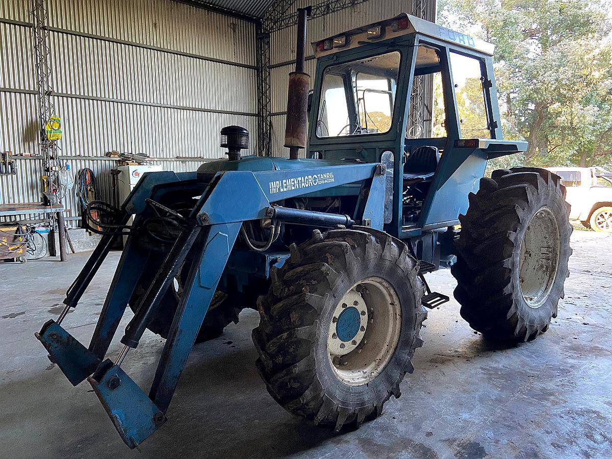 Tractor Ford 7630 con Pala - Año: 1997 - u$s 30.400 - Agroads