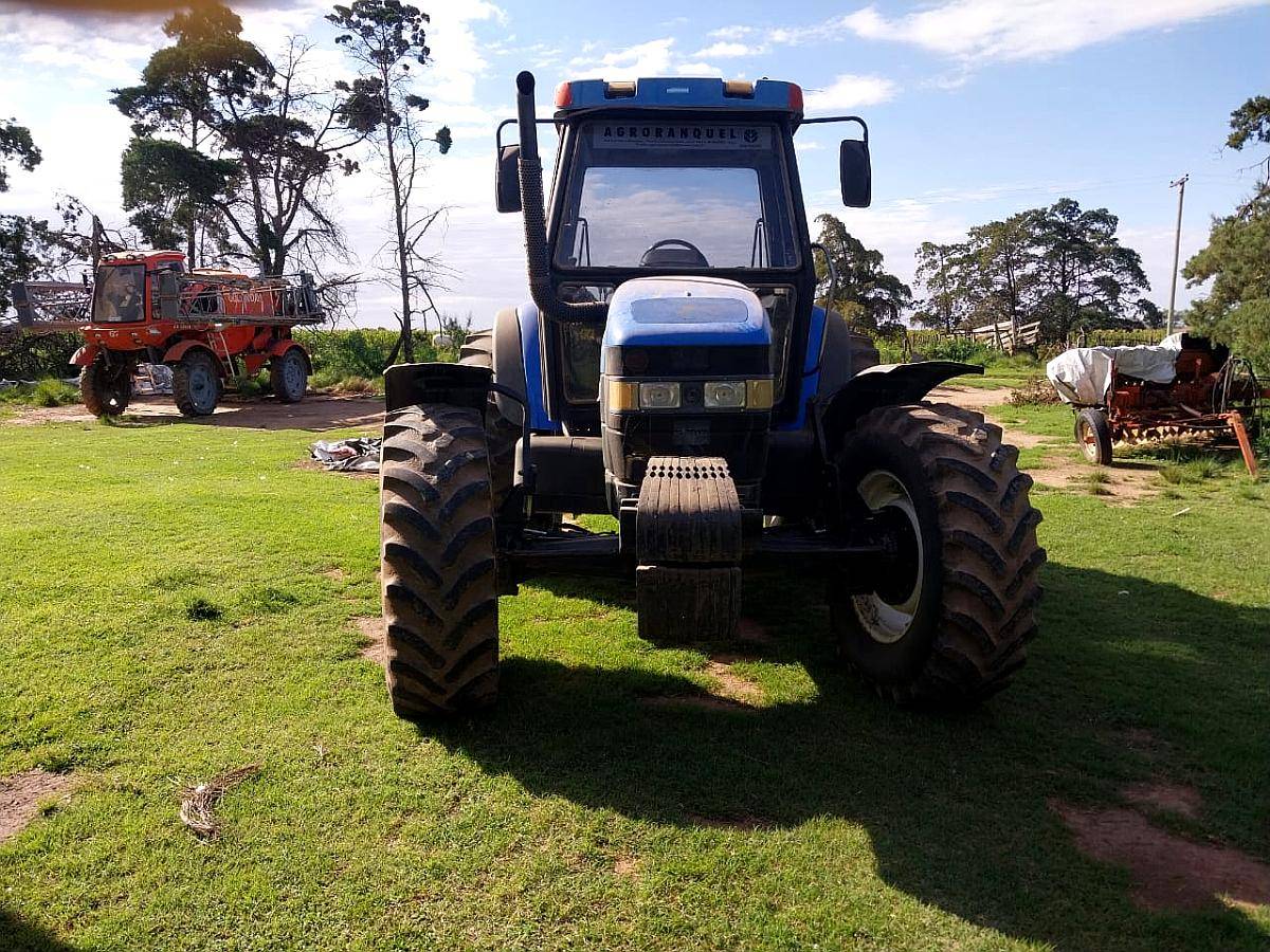 Tractor New Holland TM 150 - Año: 2005 - u$s 60.000 - Agroads
