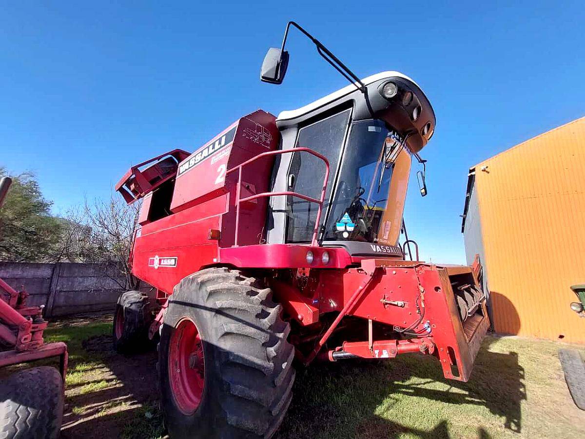 Cosechadora Vassalli 1550, 2007, Tres Arroyos - Año: 2007 - Agroads