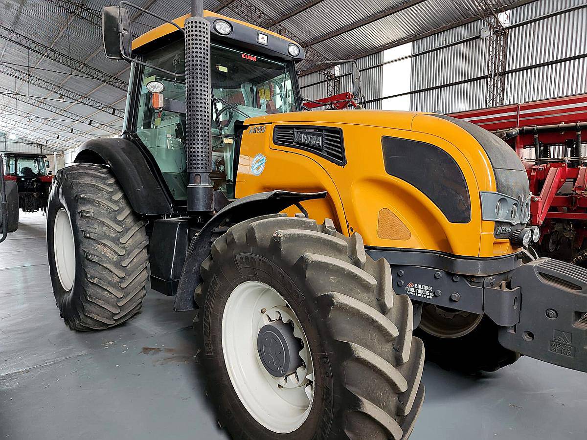 Tractor Valtra AR 150 HP 2016 - 6.400 Hs - Impecable - Agroads