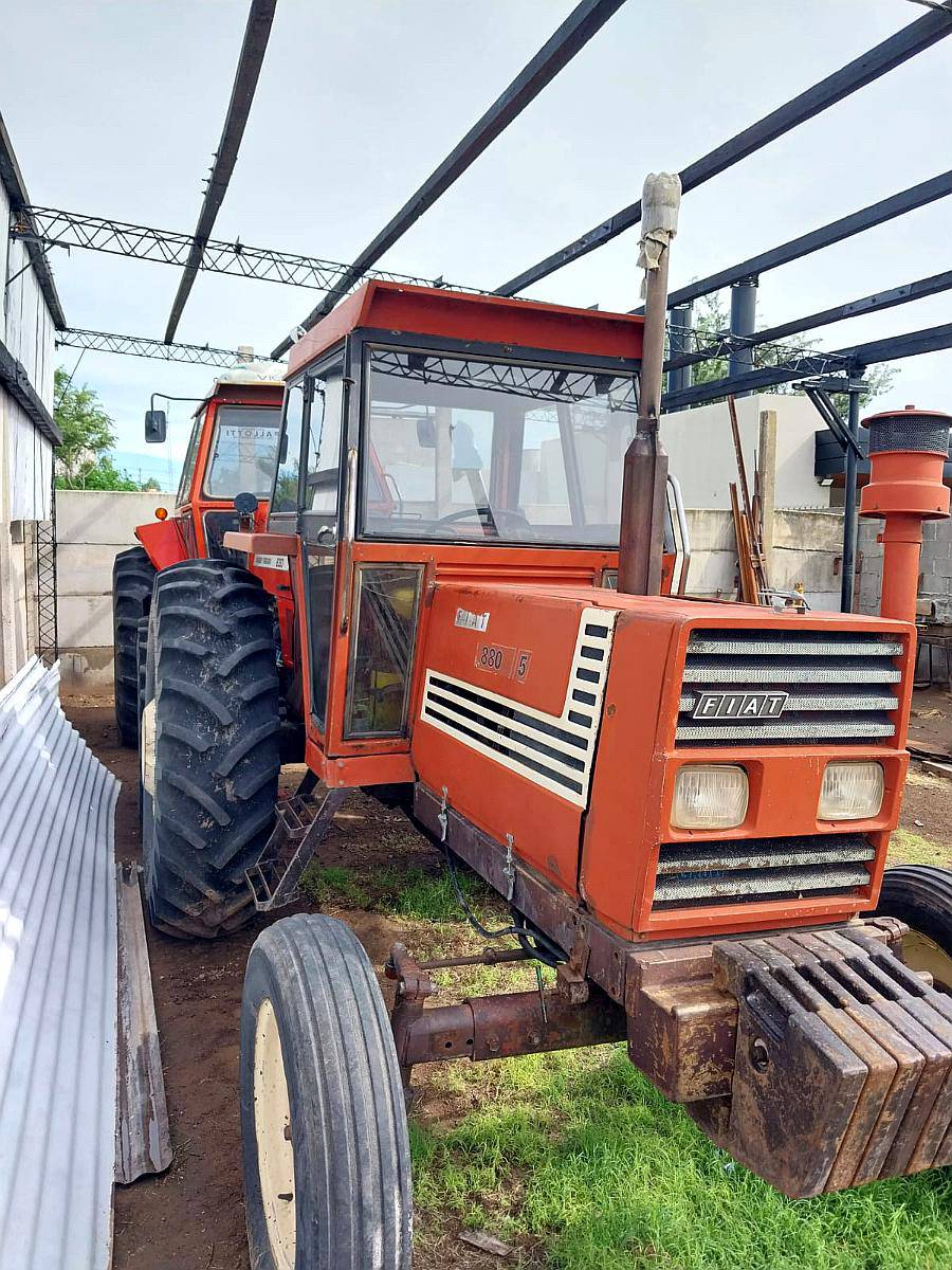 Tractor Fiat 880 - 80 HP - Doble Embrague - Año: 1985 - Agroads