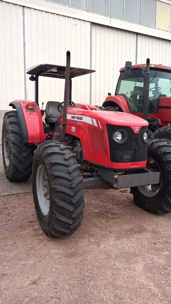 Tractor Massey Ferguson 4292 - Año: 2015 - u$s 40.000 - Agroads