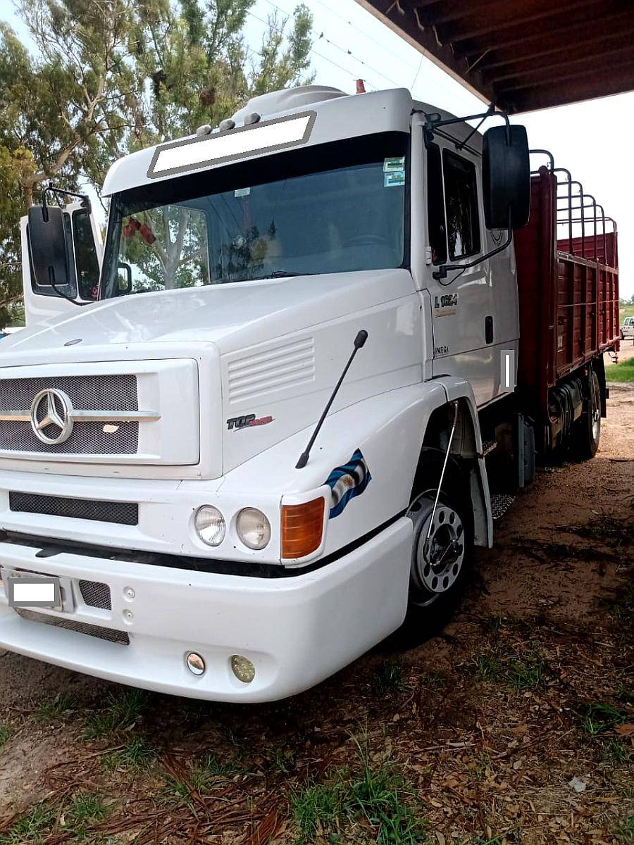 Mercedes Benz 1624. Modelo 2009. Homologado para 52,5 TN - Agroads