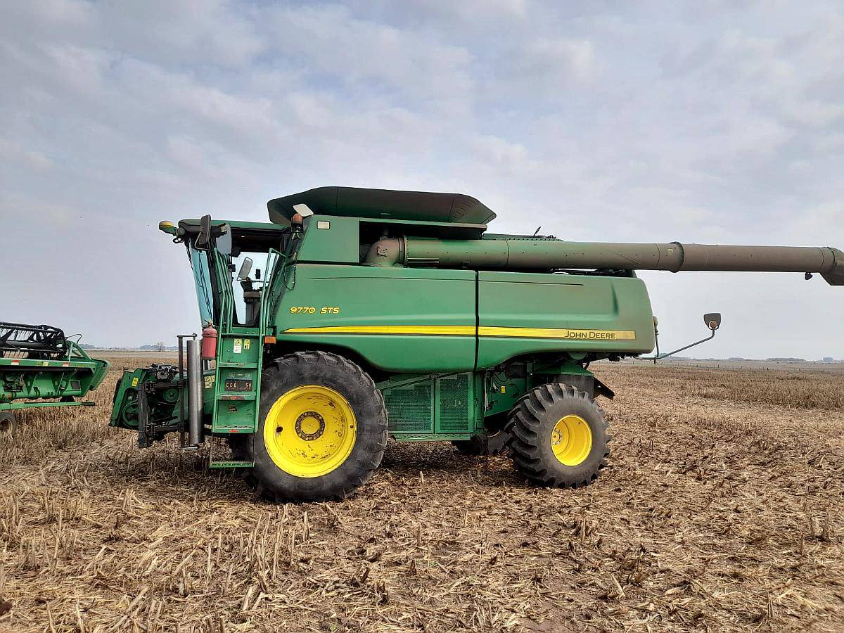 John Deere 9770 STS año 2013 - Año: 2013 - u$s 340.000 - Agroads