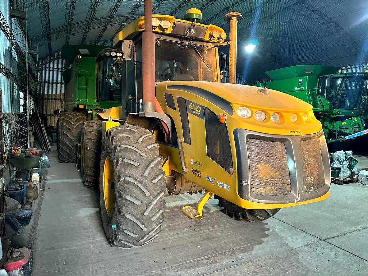 Pauny 500c, Mod 2013, 6500 HS, Cubiertas 32. - Año: 2013 - Agroads