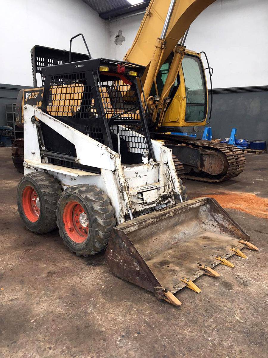 Bobcat 653, año 2000. - Año: 2000 - u$s 16.000 - Agroads