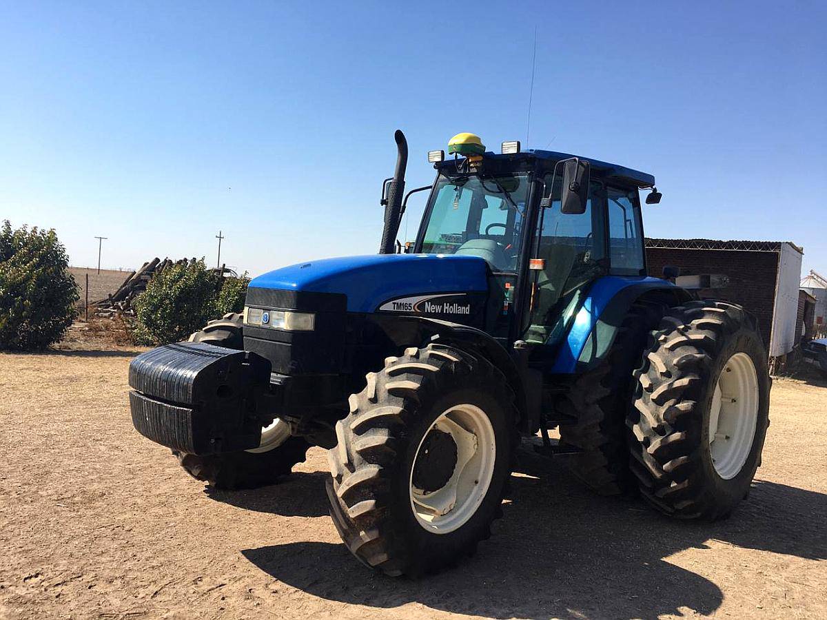 Tractor New Holland TM165 - Año: 2003 - u$s 75.000 - Agroads