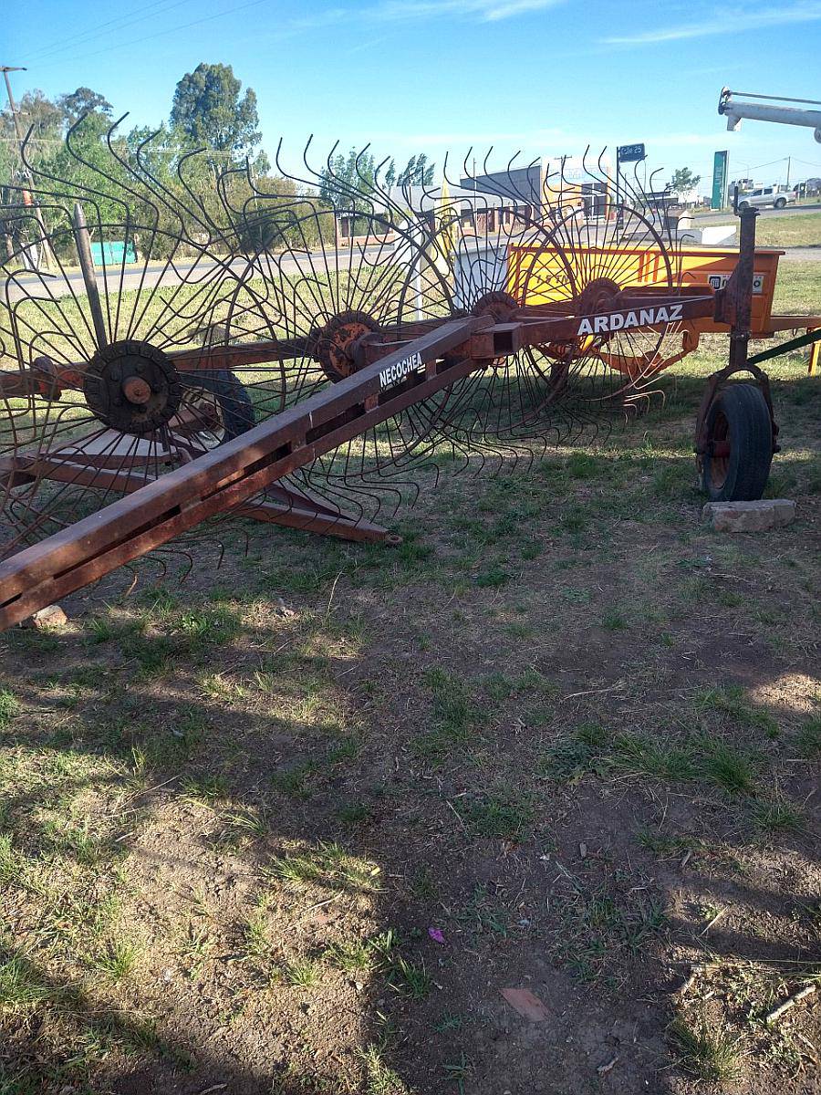 Rastrillo de Entrega Lateral de 6 Estrellas - Año: 1988 - Agroads