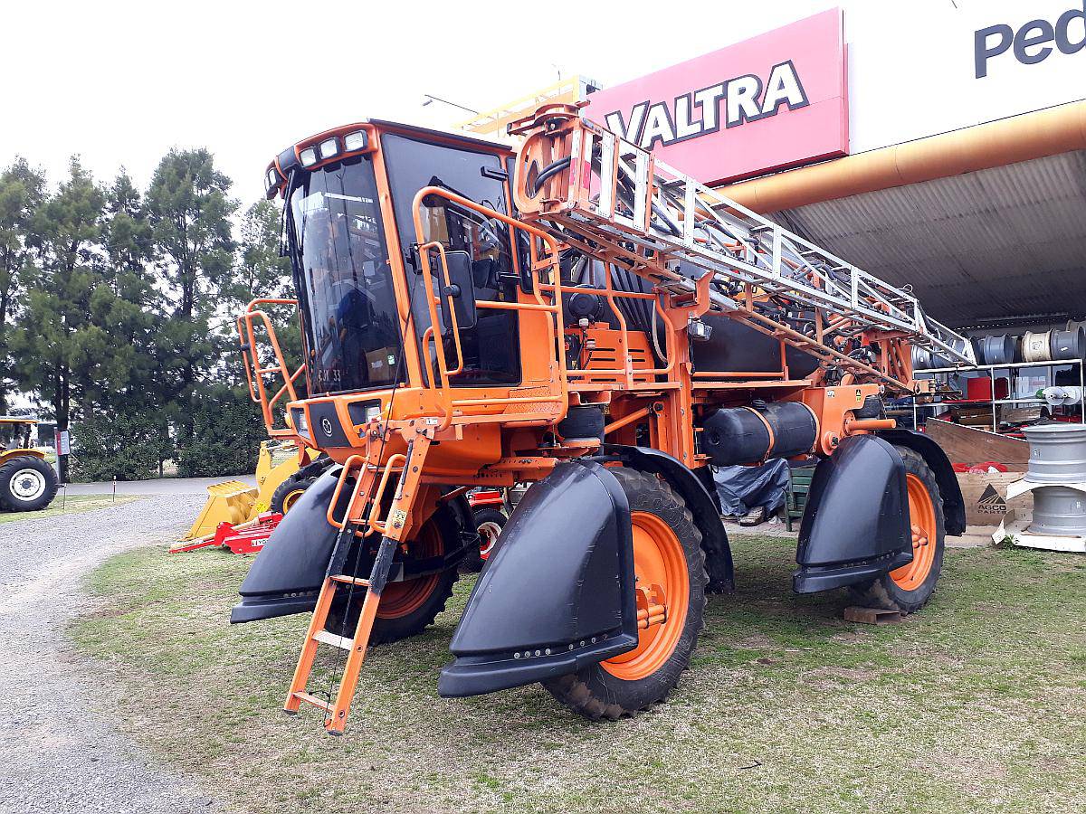 Jacto Uniport Star 3000 Lts 28 Mts de Barra con Piloto AT - Agroads