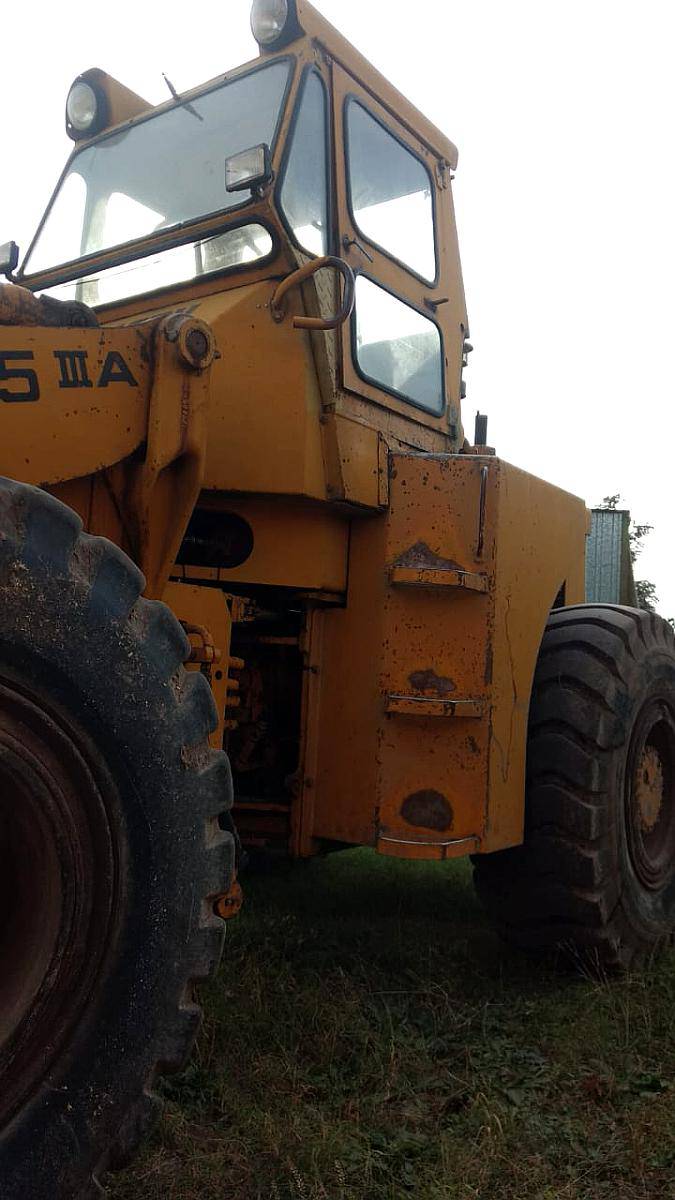 Michigan 75 III a Clark año 1982 - Año: 1982 - Agroads