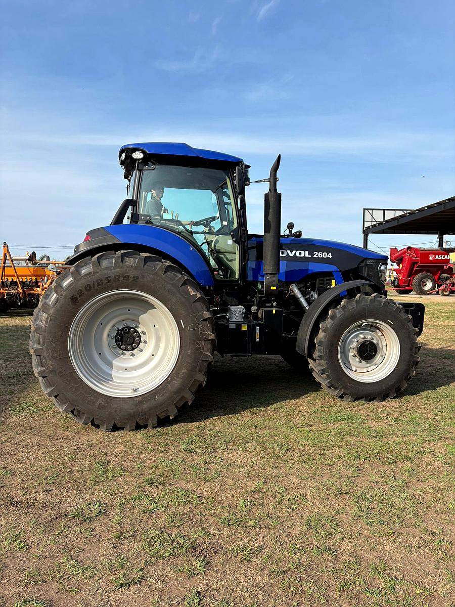 Tractor Lovol Modelo 2604 , 260 HP , 4x4, Nuevo. - Agroads