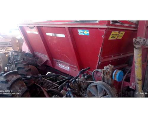Fertilizadora Syra Organica 6,5 MT3 - Año: 2010 - Agroads
