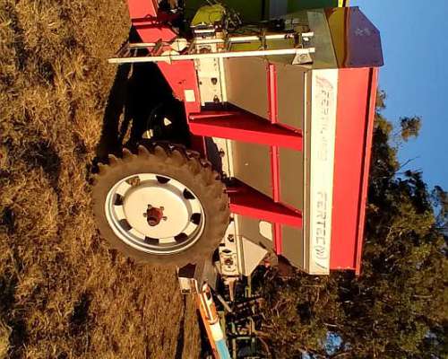 Fertex 4500 Lts año 2013.- Monitor Cuffia con Variable - Agroads