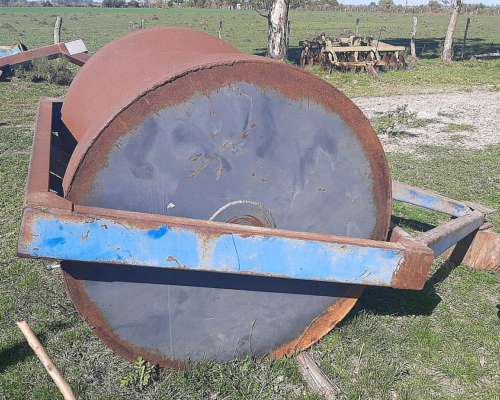 Vendo Rolo Taipero Marca Avec - $ 800.000 - Agroads