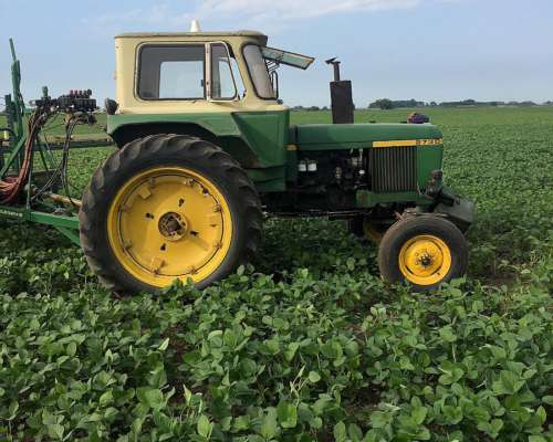 Tractor John Deere 2730, Rodado 15.5-38 - Año: 1981 - Agroads