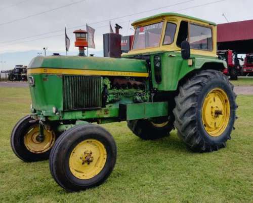 John Deere 3530 - año 1979 - Año: 1979 - Agroads