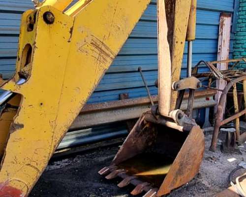 Retropala John Deere 310 D. - Año: 1995 - u$s 40.000 - Agroads