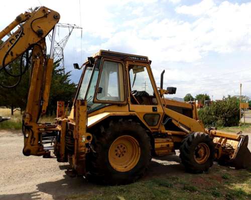 Retroexcavadora Caterpillar 4x4, 438b - Año: 1990 - Agroads