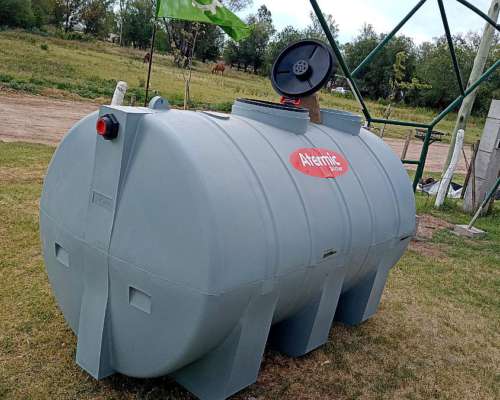 Tanque Horizontal 3200 Lts con Patas - Agroads