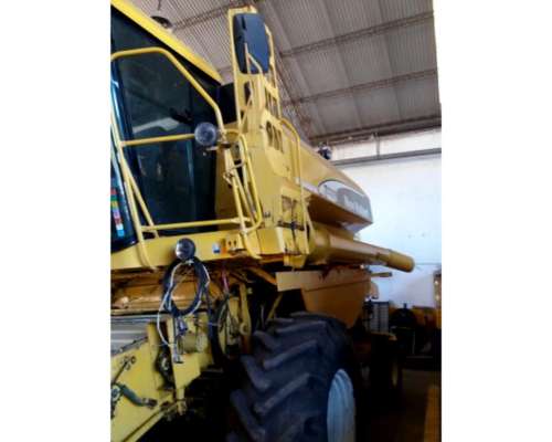 Cosechadora New Holland TC 57 - año 1996 - Consultar Precio - Agroads