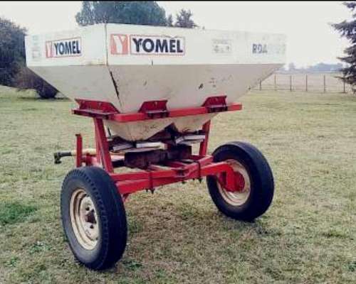 Fertilizadora Yomel 1050 . - Año: 2005 - $ 5.400.000 - Agroads