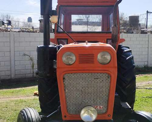Fiat 700 e con Hidraulico y Original - Año: 1975 - Agroads