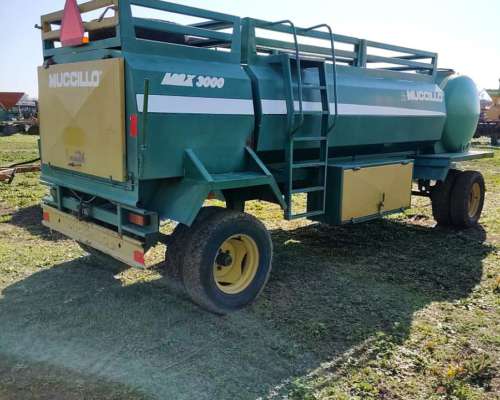 Acoplado Tanque Combinado Muccillo 3000 Lts de Gasoil - Agroads