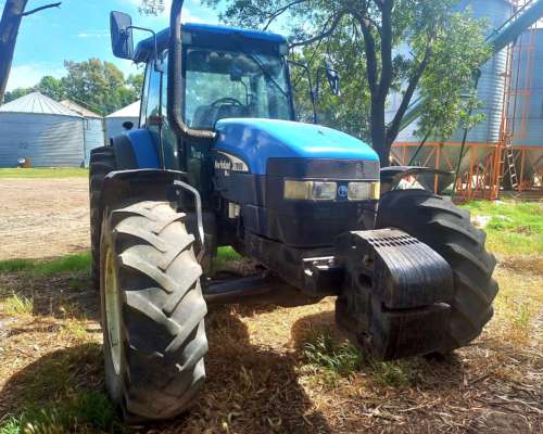 Tractor New Holland Tm150, año 2004 - Año: 2004 - Agroads