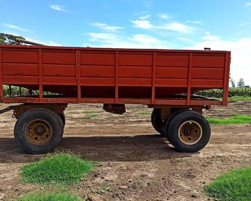 Tolva Silera de 8tn - Año: 1990 - $ 7.000.000 - Agroads