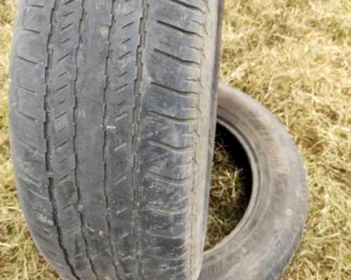 4 Gomas Bridgestone 265/60 R18 Usadas. SE Escucha Oferta. - Agroads