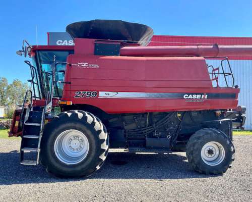 Cosechadora Case 2799 4X2 - año 2011- 2300 Hs - Año: 2011 - Agroads