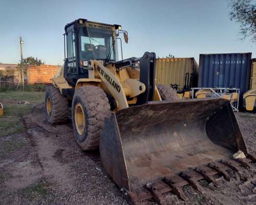 Cargadora New Holland - W 170 C año 2012. 9800 HS. Balde 3 M - Agroads