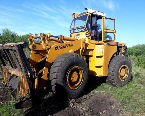 Pala Cargadora Clark 75 Iiia 2M3 - u$s 35.000 - Agroads