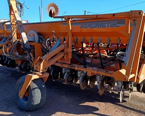 Sembradora Agrometal 13 a 52 Neumatica - Monitor - $ 74.500 - Agroads