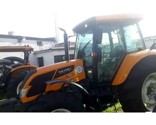 Tractor Valtra A990 de 100 HP con Cabina - Año: 2022 - Agroads
