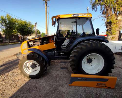 Valtra BM 125 I año 2008 - Año: 2008 - u$s 55.000 - Agroads