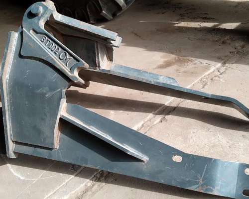 Base para Pala Omar Martin - Año: 2021 - u$s 3.000 - Agroads