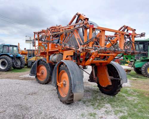 Jacto Uniport Plus 2500 (2010) 21mts - con Piloto - Agroads