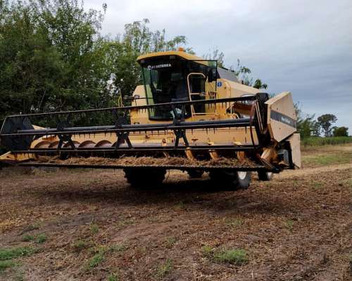 Cosechadora New Holland TC 57 - Año: 2006 - Agroads