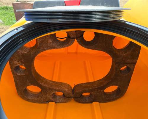Tanque de Plastico de 2200 Lts con Rompeolas - $ 118.000 - Agroads