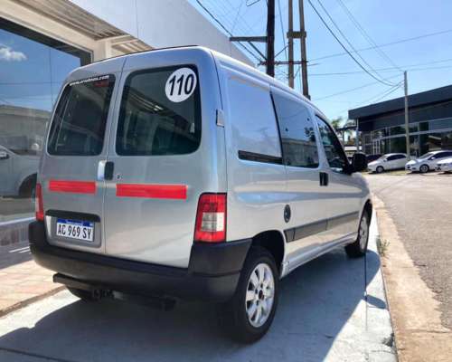 Citroen Berlingo Furgon HDI 92 Business Mixto 5 AS año 2018 - Agroads